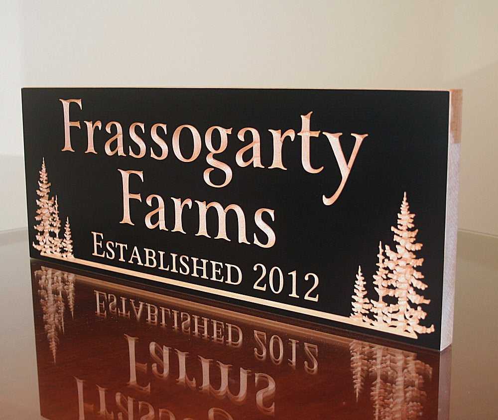 Family Name Cabin Decoration